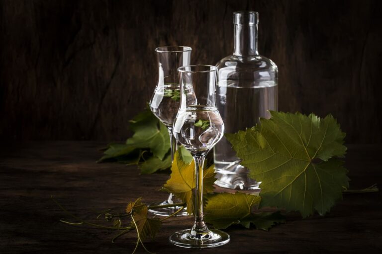 Arak Bali: Minuman Tradisional yang Iconic dan Otentik